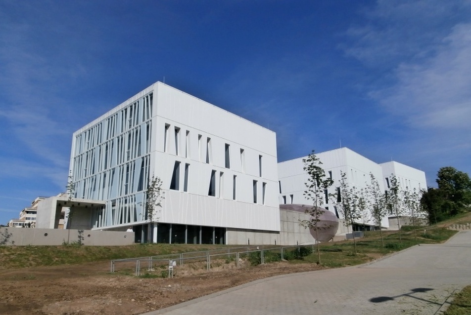 Science Building Pécs, Szentágothai János Kutató Központ – K2 Mérnök